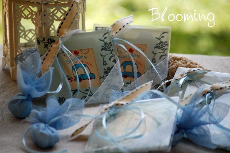 Μπομπονιερες βαπτισης αγορι - Blooming