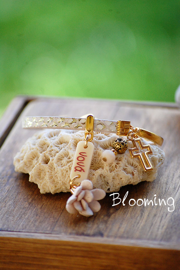 Μαρτυρικα βαπτισης μαμα νονα - Blooming